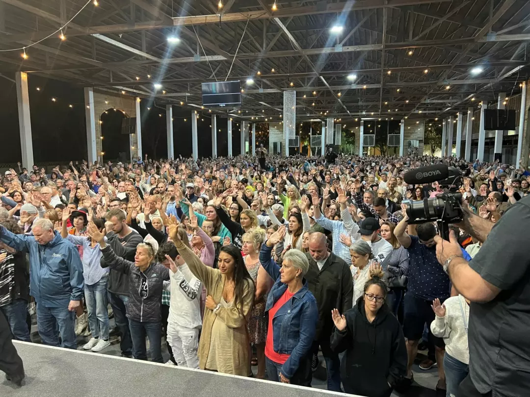 A SUPERNATURAL SURPRISE IN FLORIDA - Mario Murillo - OpenHeaven.com